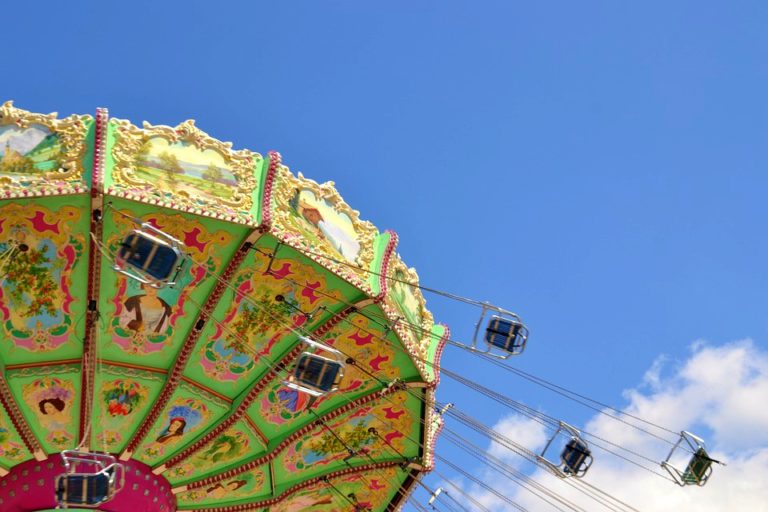 ana vienna fairground - Faded Spring
