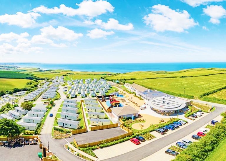 11 Best Caravan Holiday Parks In The UK - Faded Spring