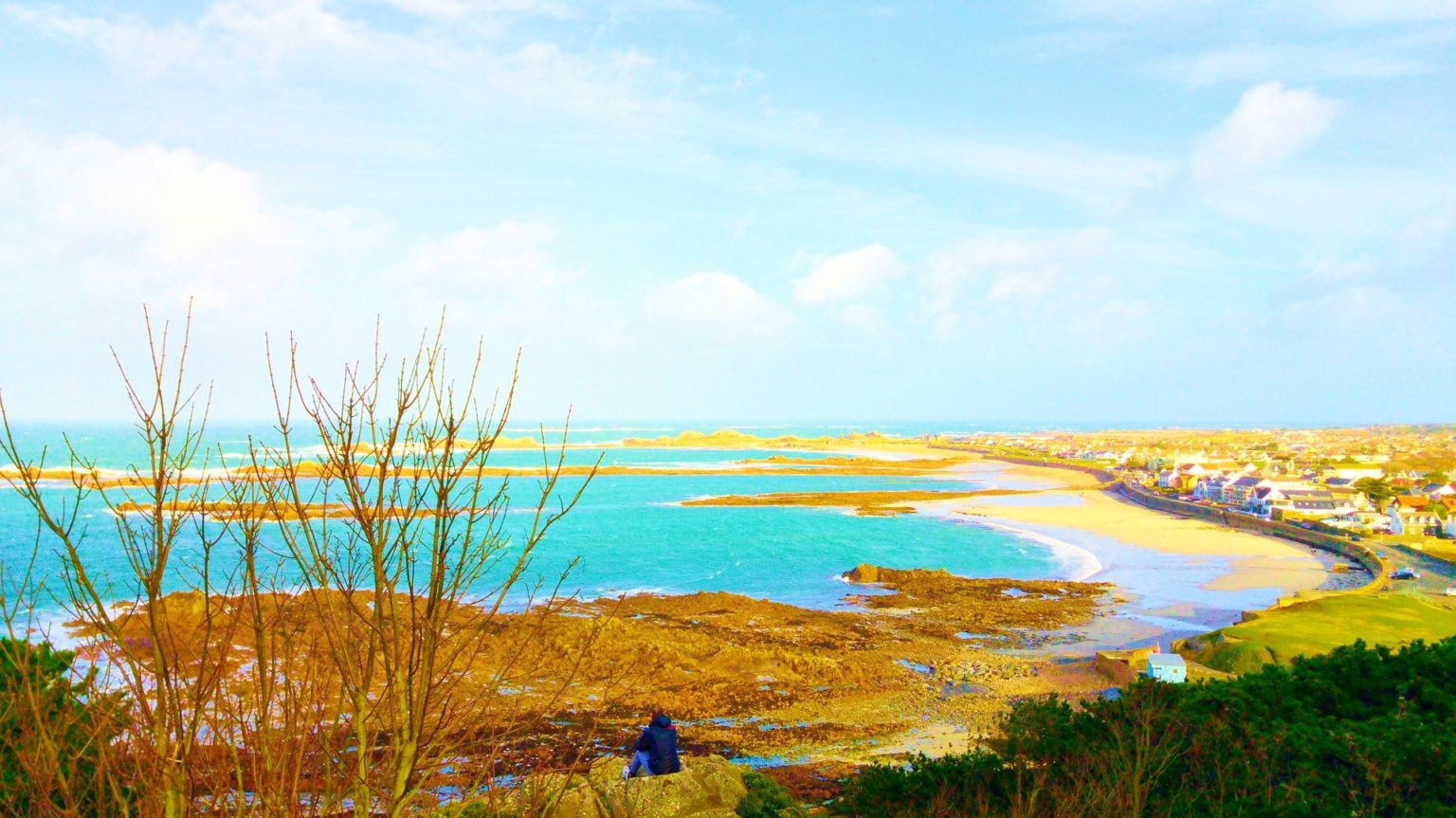 Romantic Things To Do In Guernsey For Couples - Faded Spring